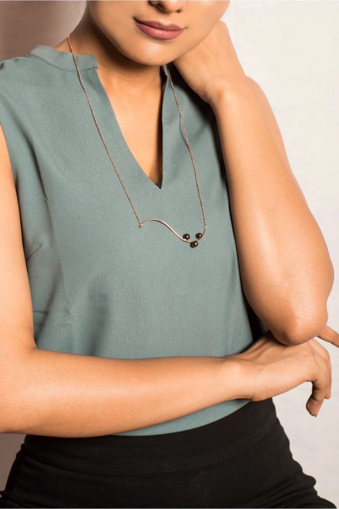 Twist pearl necklace | Toorya